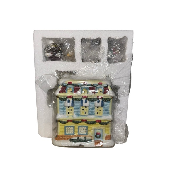 Disney | Holiday | Disney Mickey Mouse Christmas Toy Shop Lighted ...